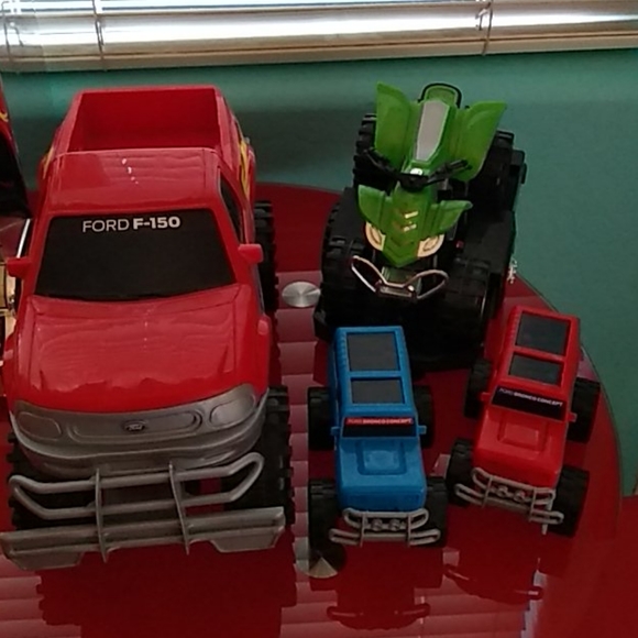 Ford | Toys | Ford Toy Car Set | Poshmark